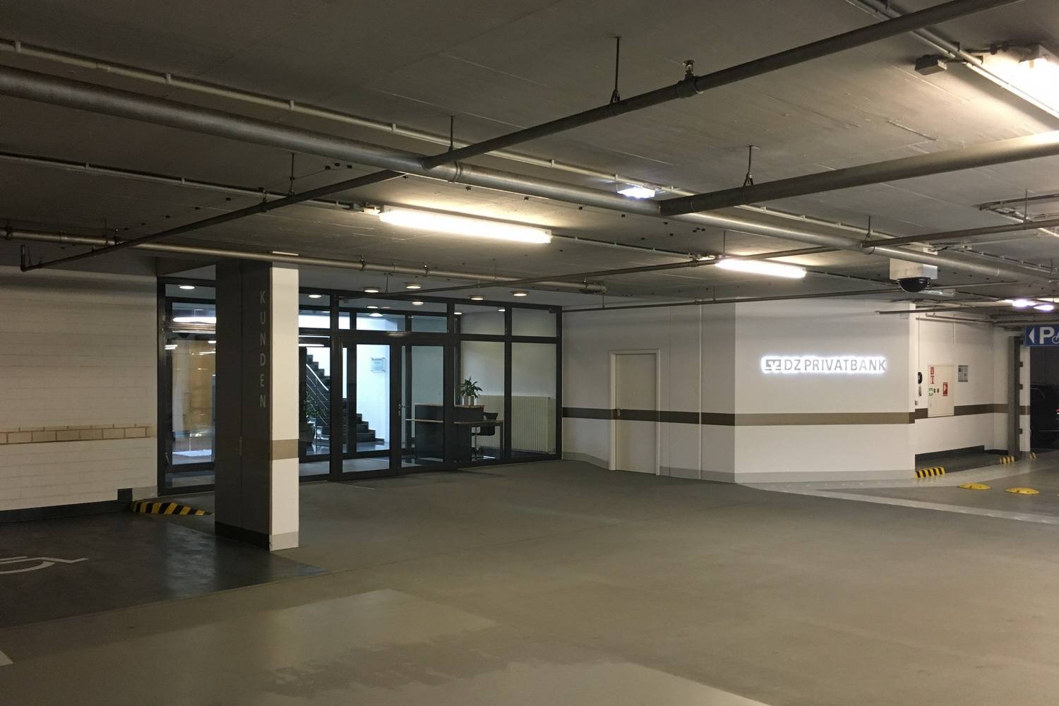 DZ Privatbank à Strassen - Atelier d'Architecture Dariusz Pawlowski
